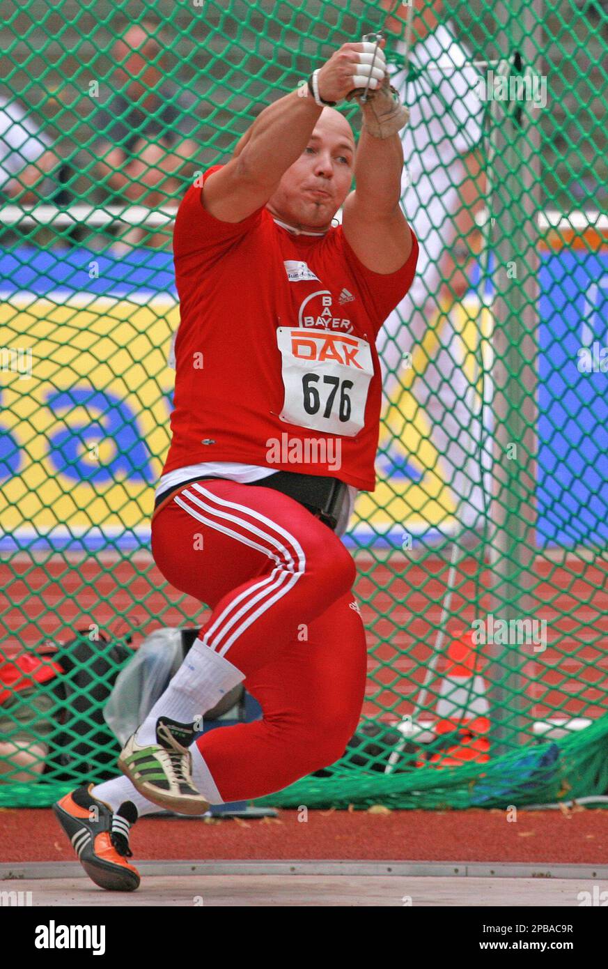 Markus Esser vom TSV Bayer 04 Leverkusen beim Hammerwurf waehrend der ...