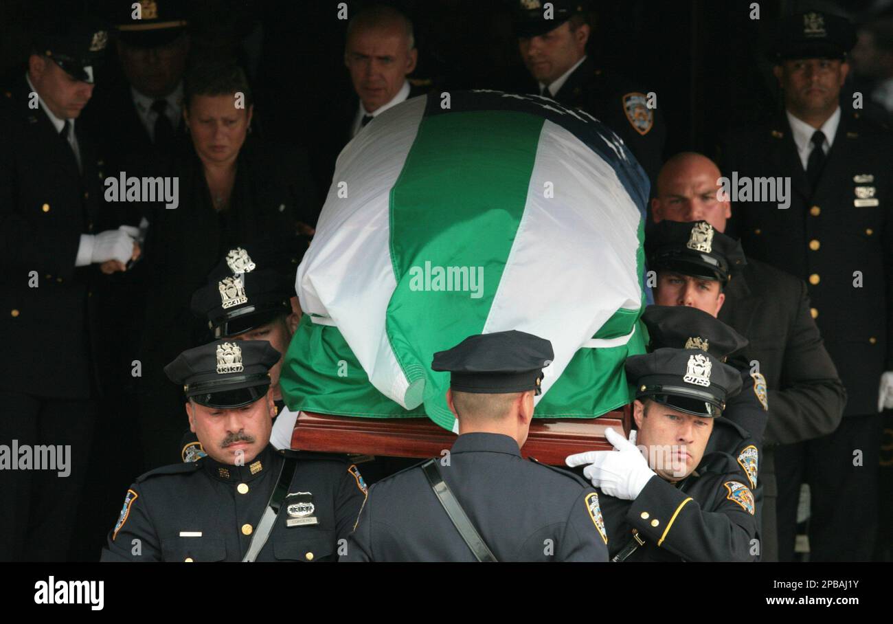 Tatyana Timoshenko, third from left top, and her husband Leonid ...