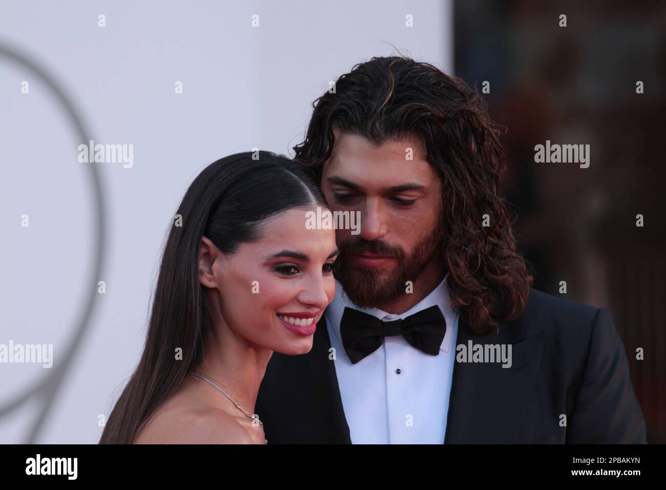 Can Yaman Francesca Chillemi red carpet 2022 Venezia 79. Mostra ...