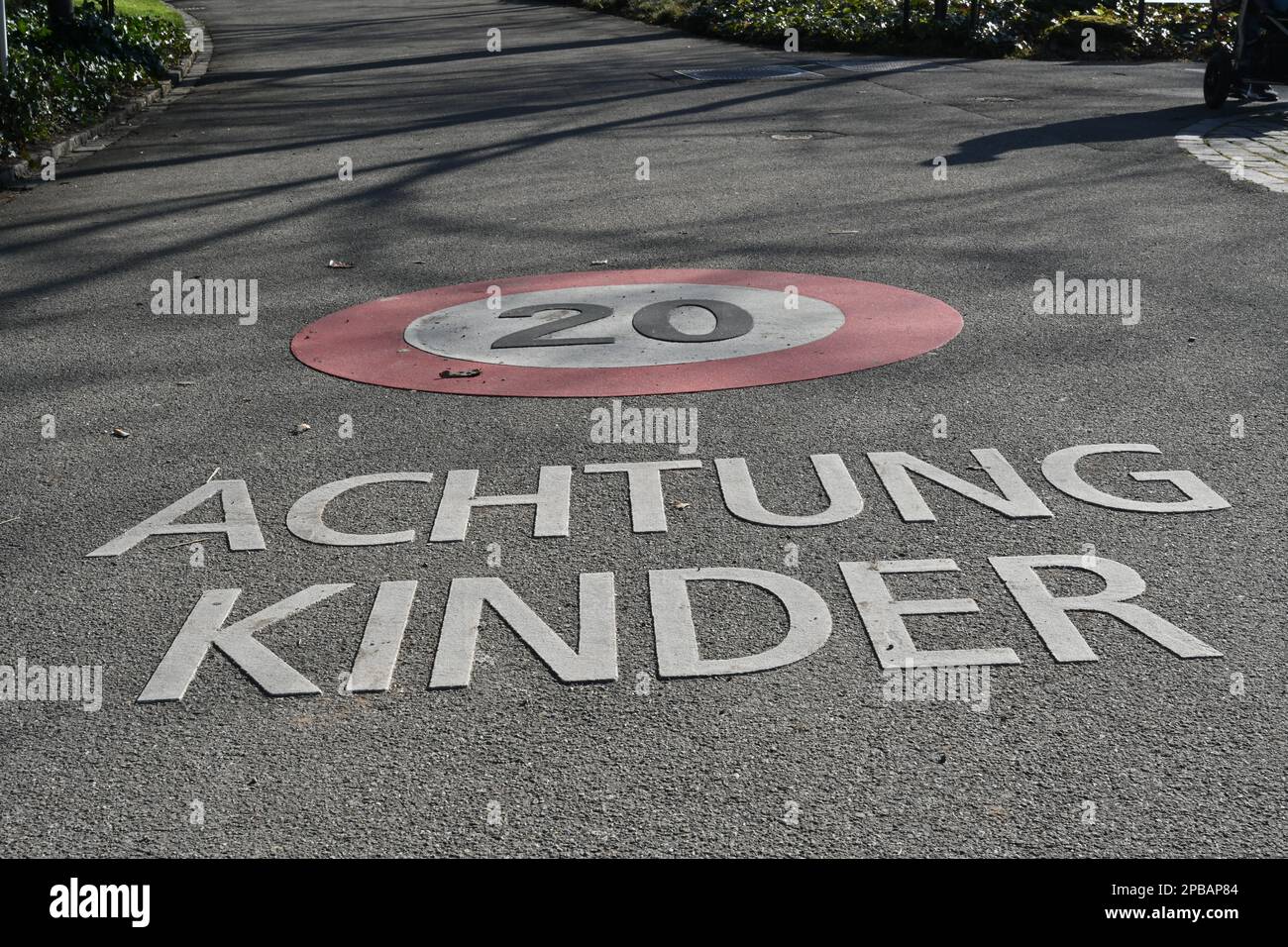 German speed limit sign hi-res stock photography and images - Alamy