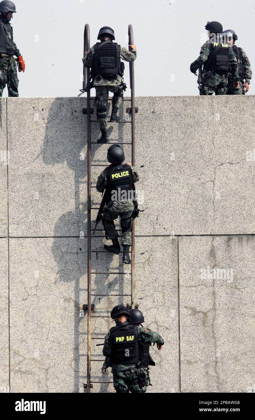 Elite Special Action Force (SAF) of the Philippine National Police ...