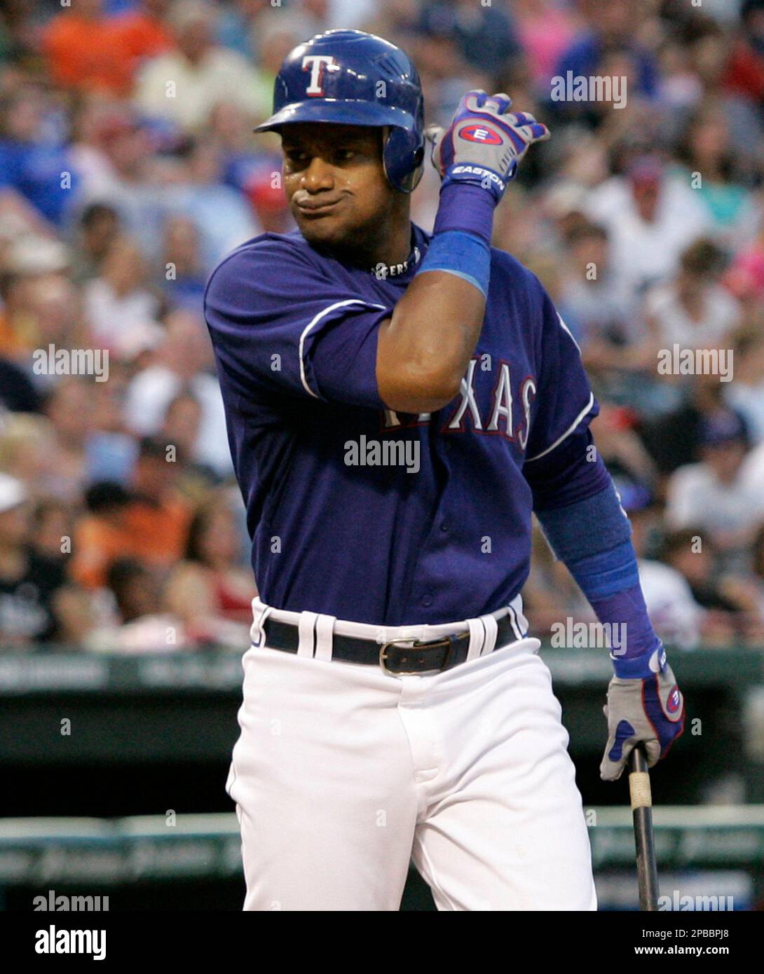 Texas Rangers' Sammy Sosa reacts to striking out against Baltimore ...