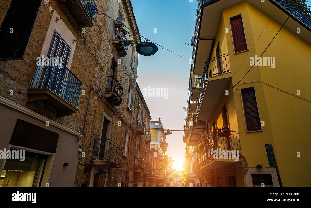 Italian urbanization hi-res stock photography and images - Alamy