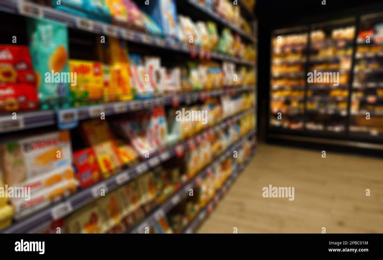 Supermarket candy aisle hi-res stock photography and images - Alamy