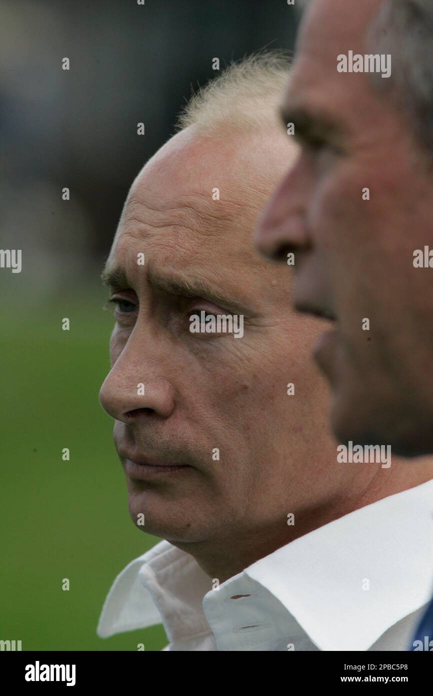 Russian President Vladimir Putin, left, and President Bush, right ...