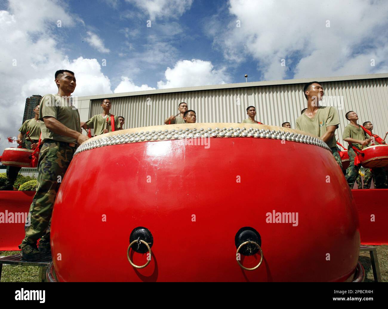 Soldiers of the People's Liberation Army (PLA) Garrison Troops take ...