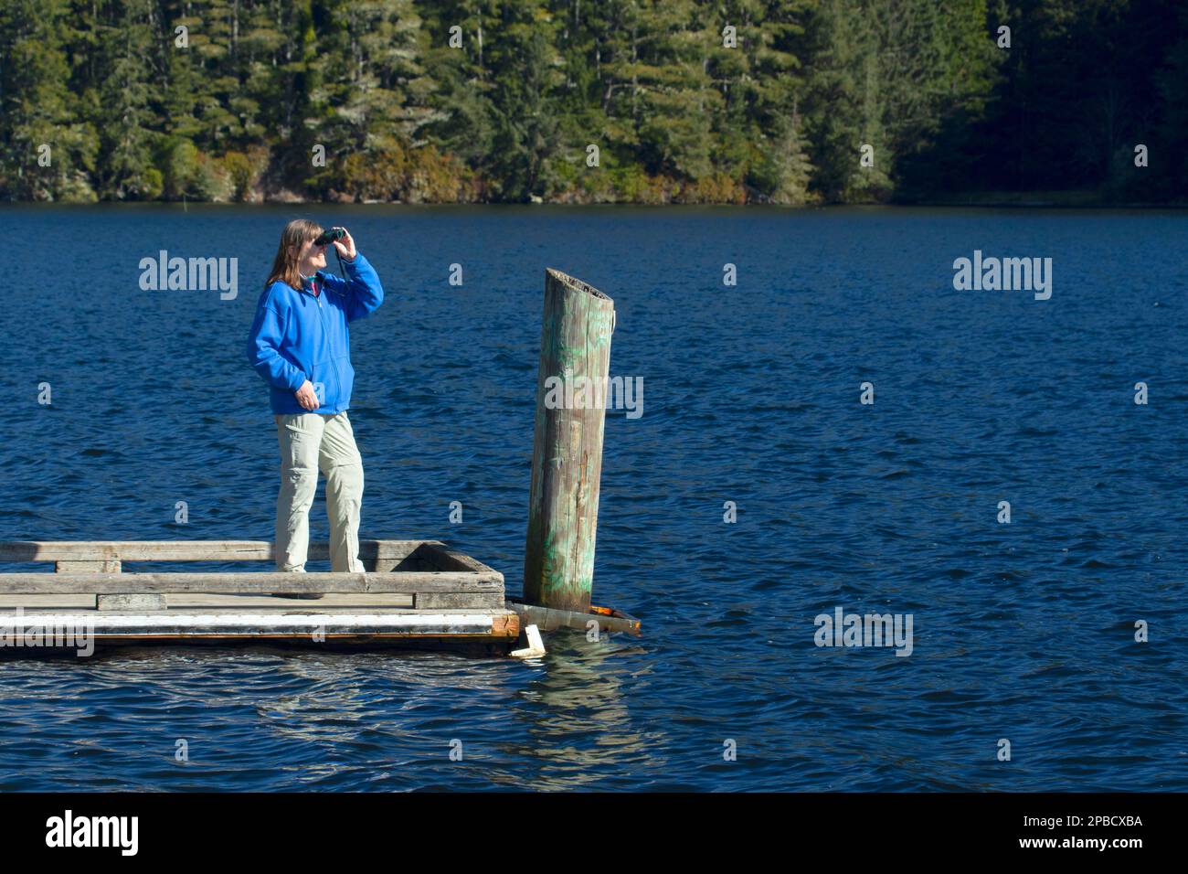 Tahkenitch Lake dock at Tahkenitch Landing Campground, Oregon Dunes ...