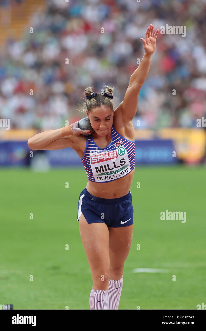 Holly MILLS in the shot putt during the Heptathlon at the European Athletics Championship 2022 ...