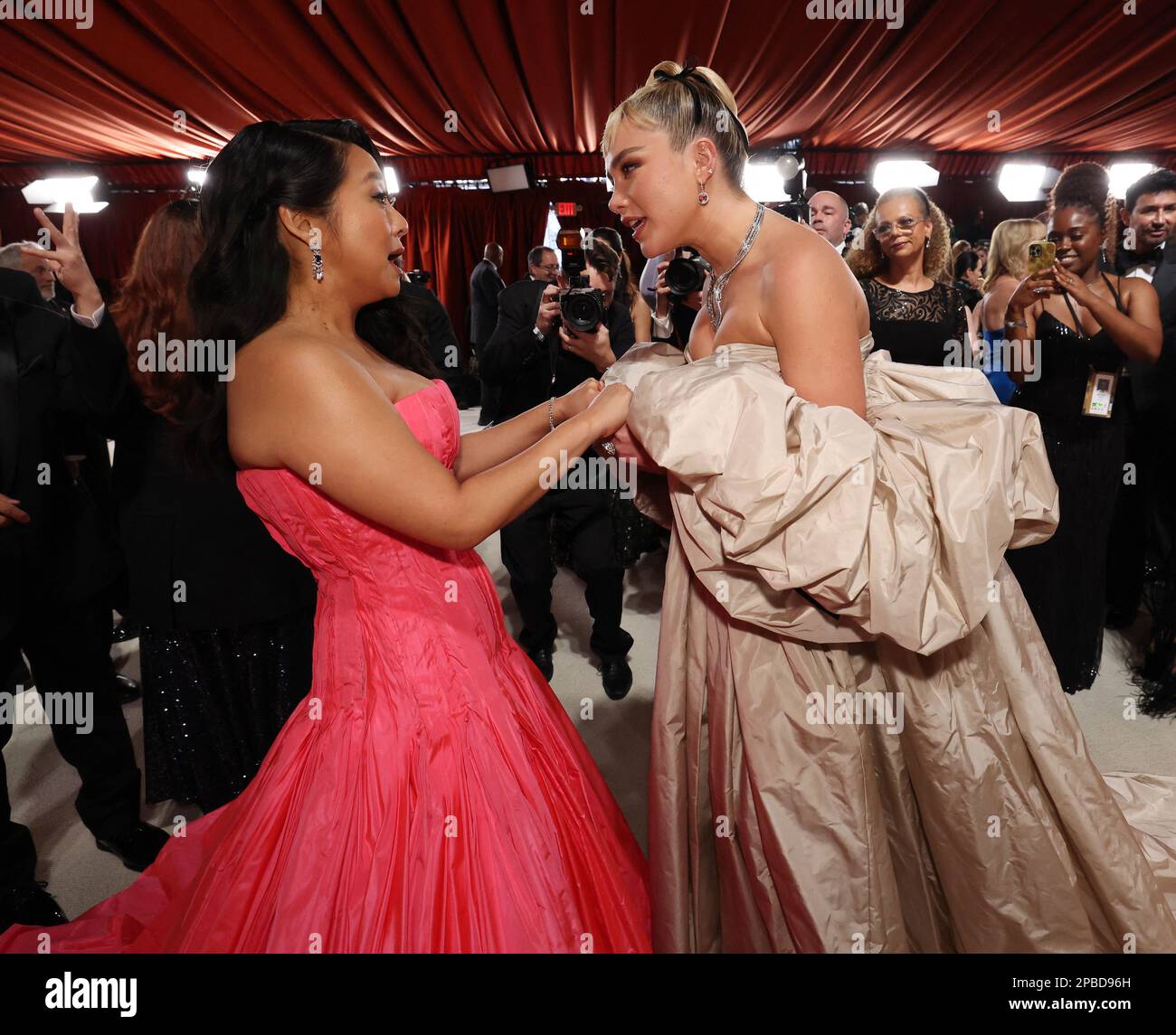Stephanie hsu oscars 2023 hi-res stock photography and images - Alamy