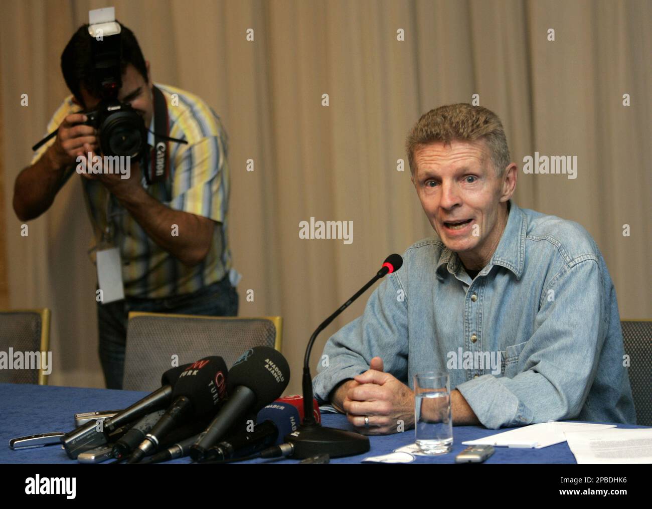 Midnight Express' real-life hero Billy Hayes talks during a press ...