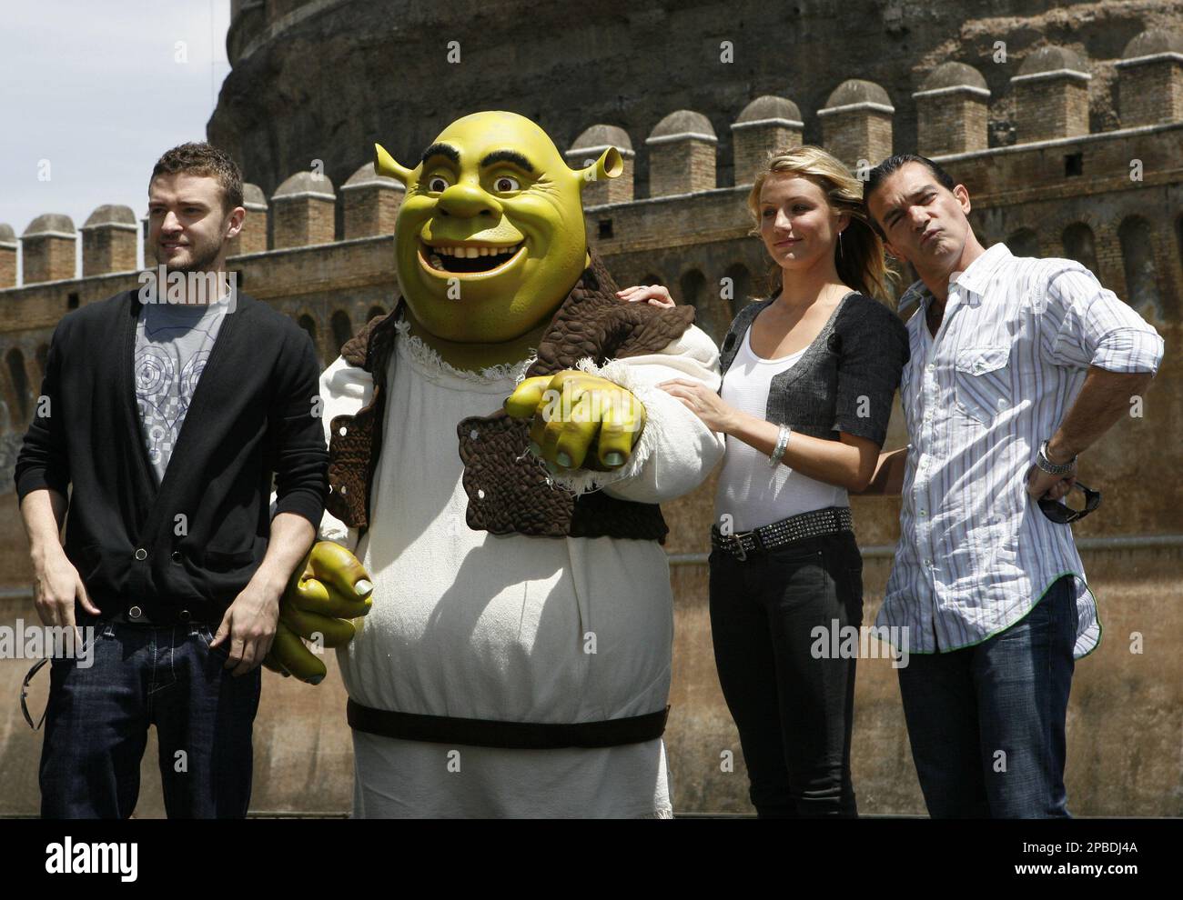 U.S. actor Justin Timberlake, left, U.S. actress Cameron Diaz, center ...
