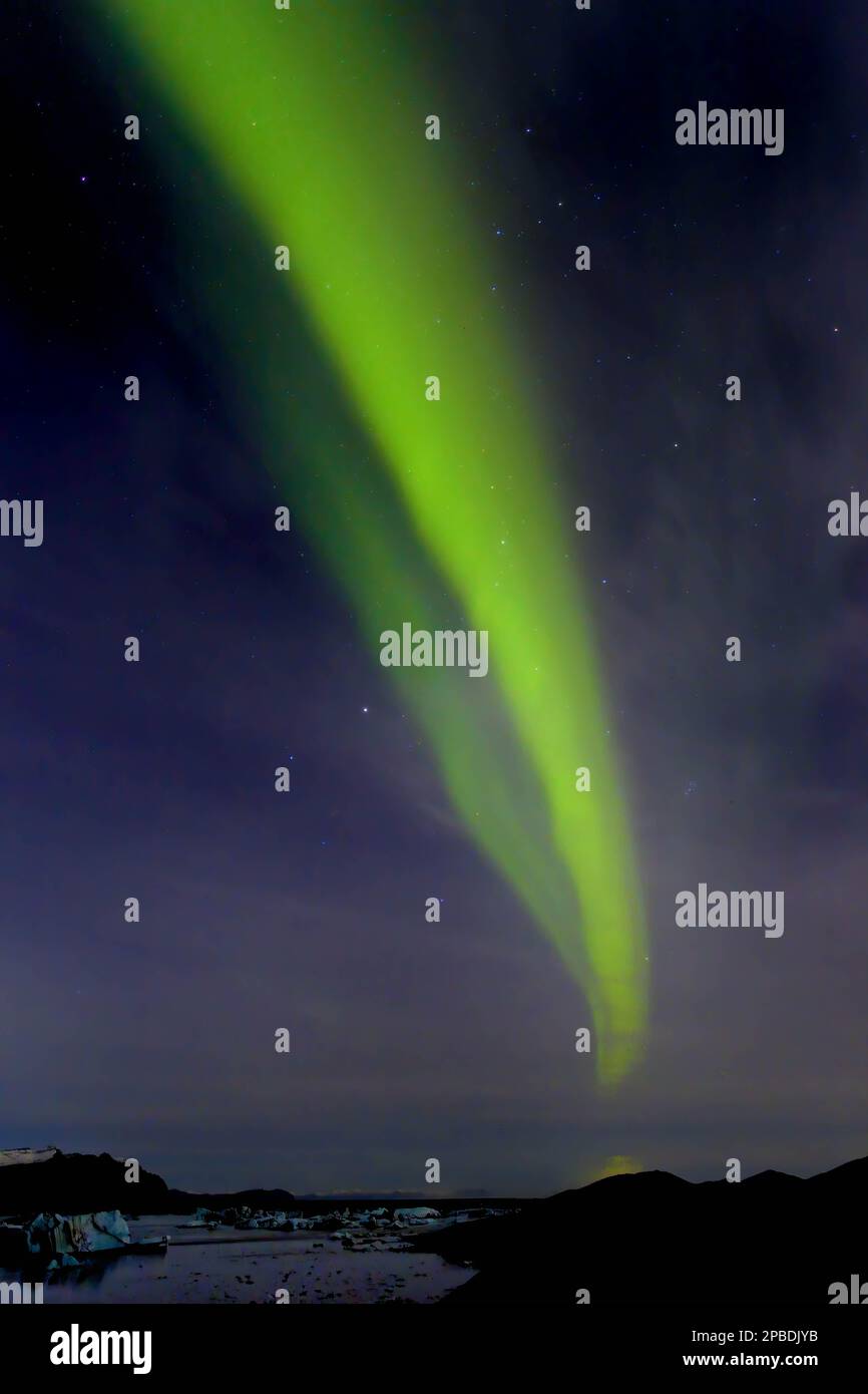Northern Lights erupt overhead in Iceland over the Jokulsarlon Glacial ...
