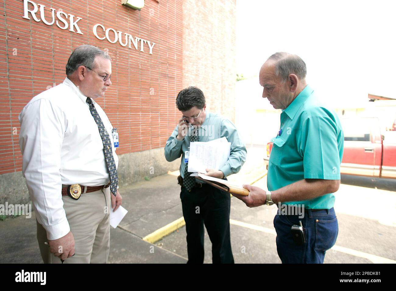 Henderson Police Chief John Waldie, left, Henderson Police Lt. Craig ...