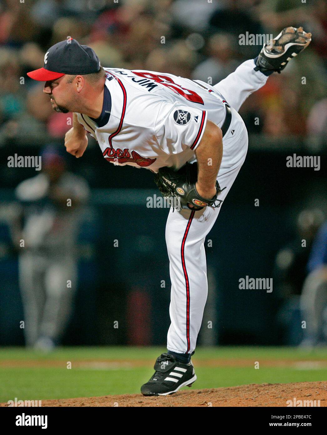 Atlanta Braves closer Bob Wickman works in the ninth inning against the ...