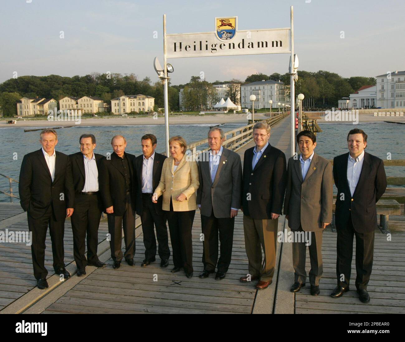 G8 members pose on the pier in Hailigendamm before their dinner ...