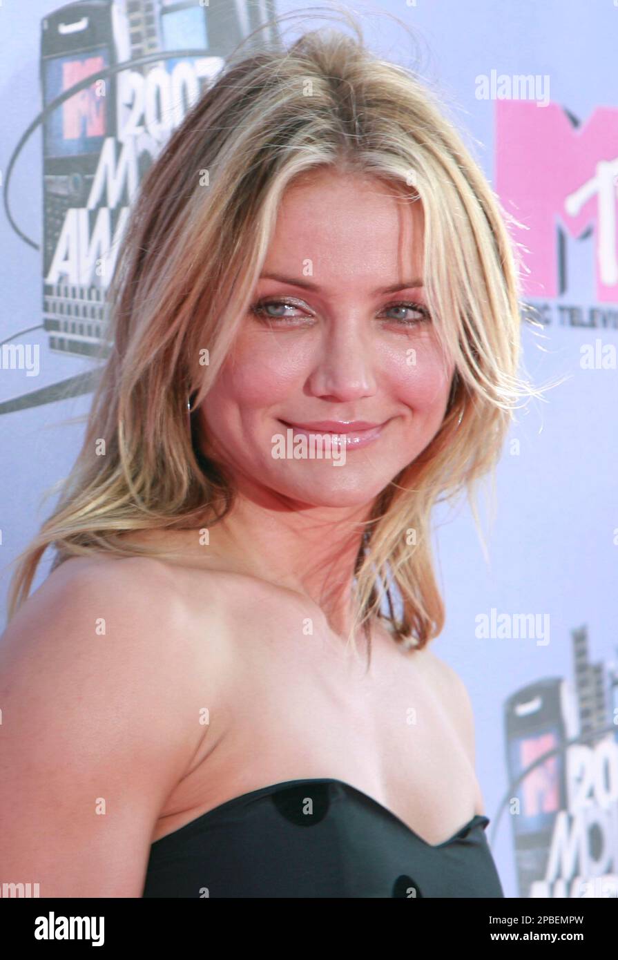 Cameron Diaz arrives at the MTV Movie Awards in Los Angeles on Sunday ...