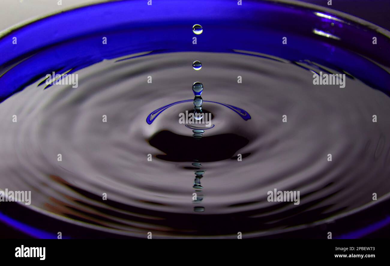 Water Drop Photography, blue Stock Photo - Alamy