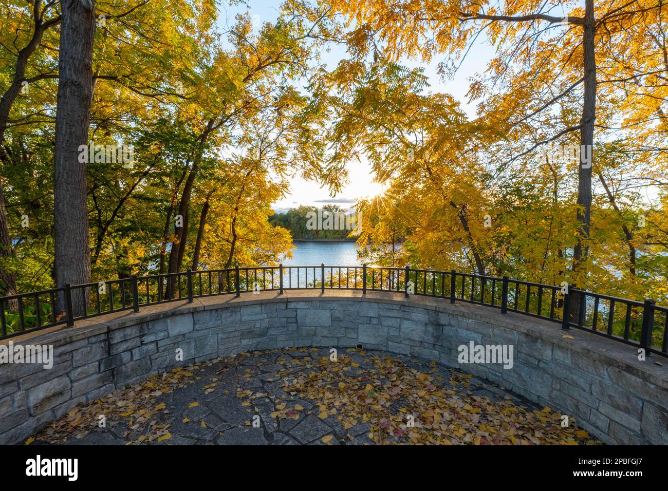 Mississippi river overlook hi-res stock photography and images - Alamy