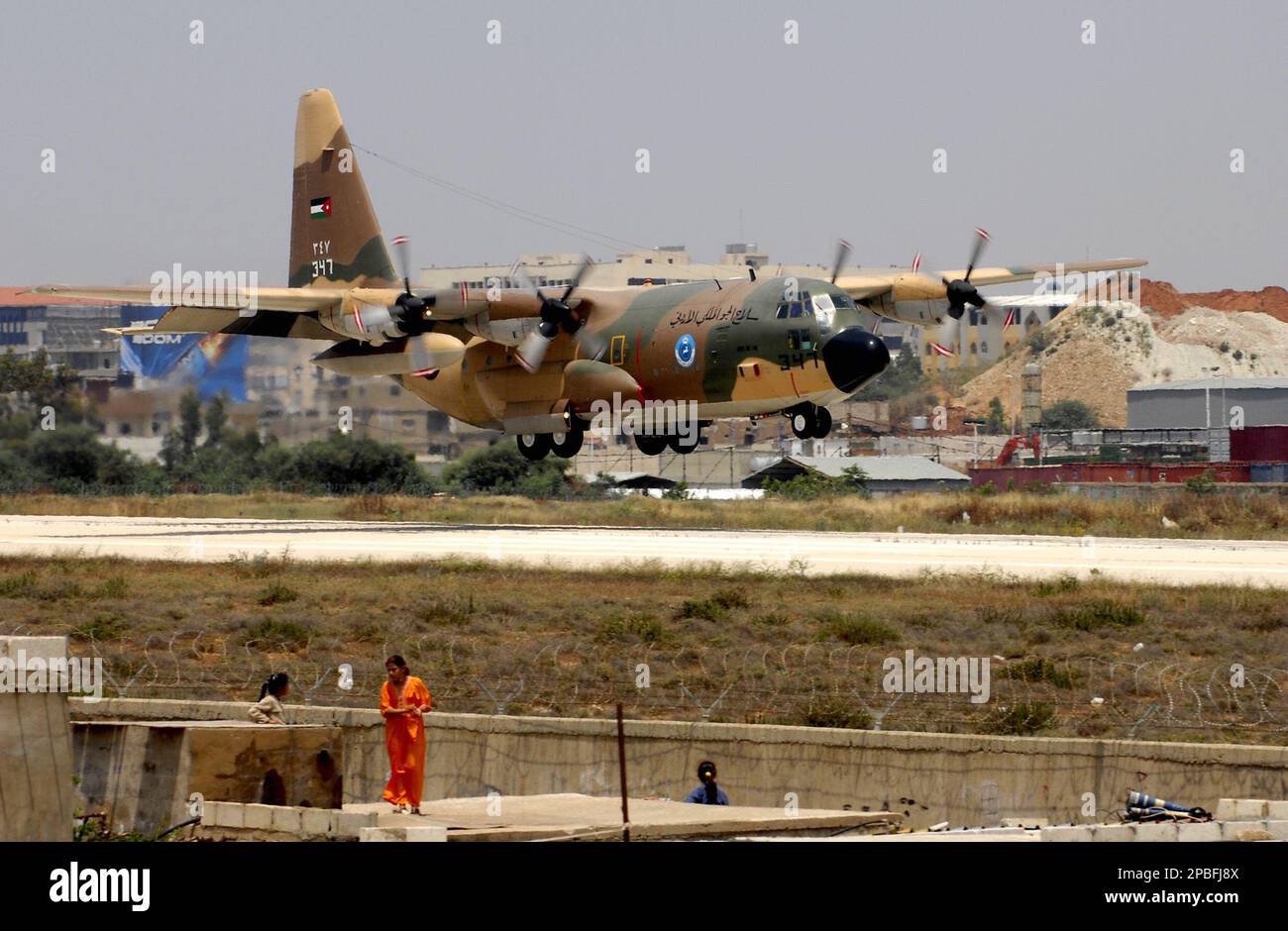 A Jordanian military transport plane carrying ammunition and other ...