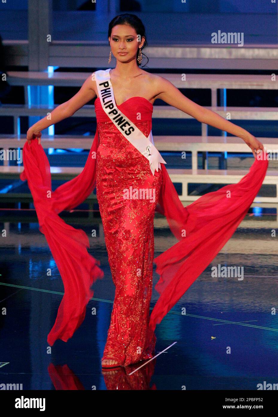 Miss Philippines Anna Theresa Licaros performs during preliminary ...