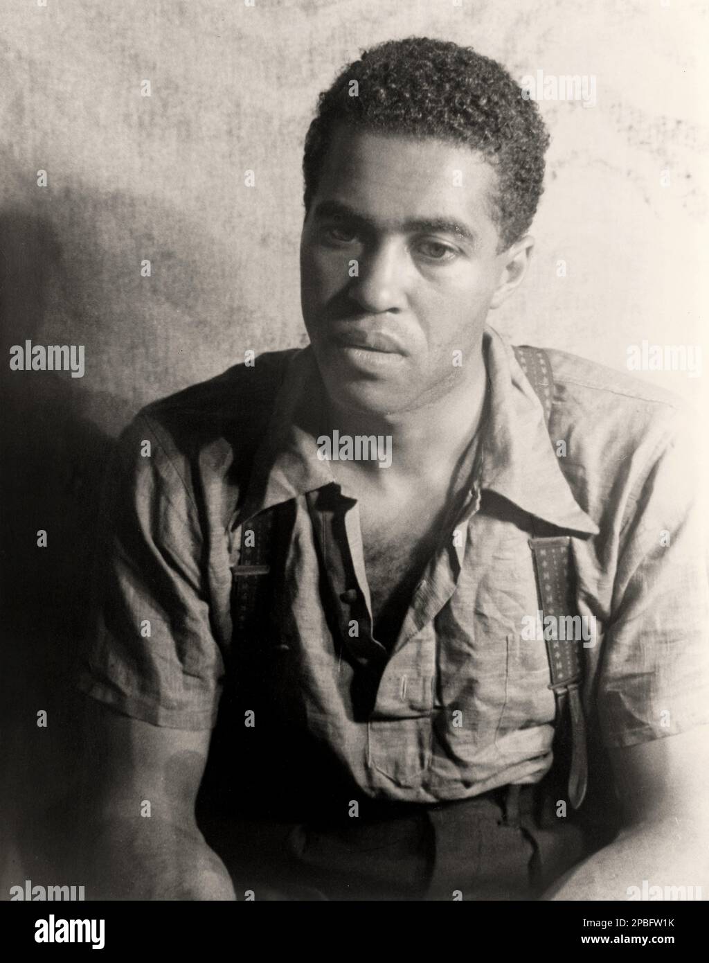 1938 , 23 june , New York , USA : The black american actor ROBERT EARL ...