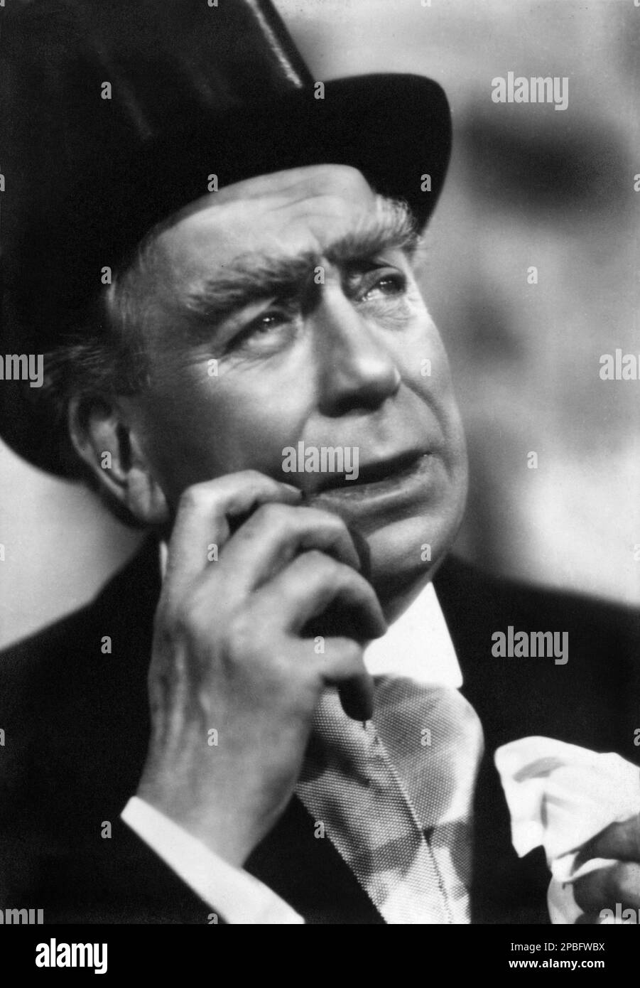 Cappello a cilindro Black and White Stock Photos & Images - Alamy