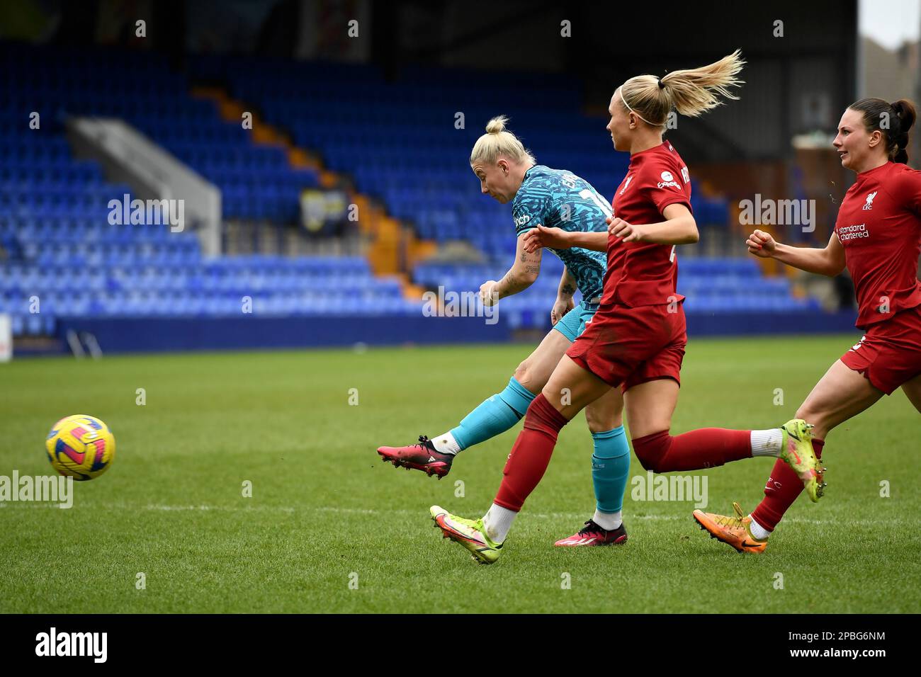 Bethany england tottenham hotspur hi-res stock photography and images ...