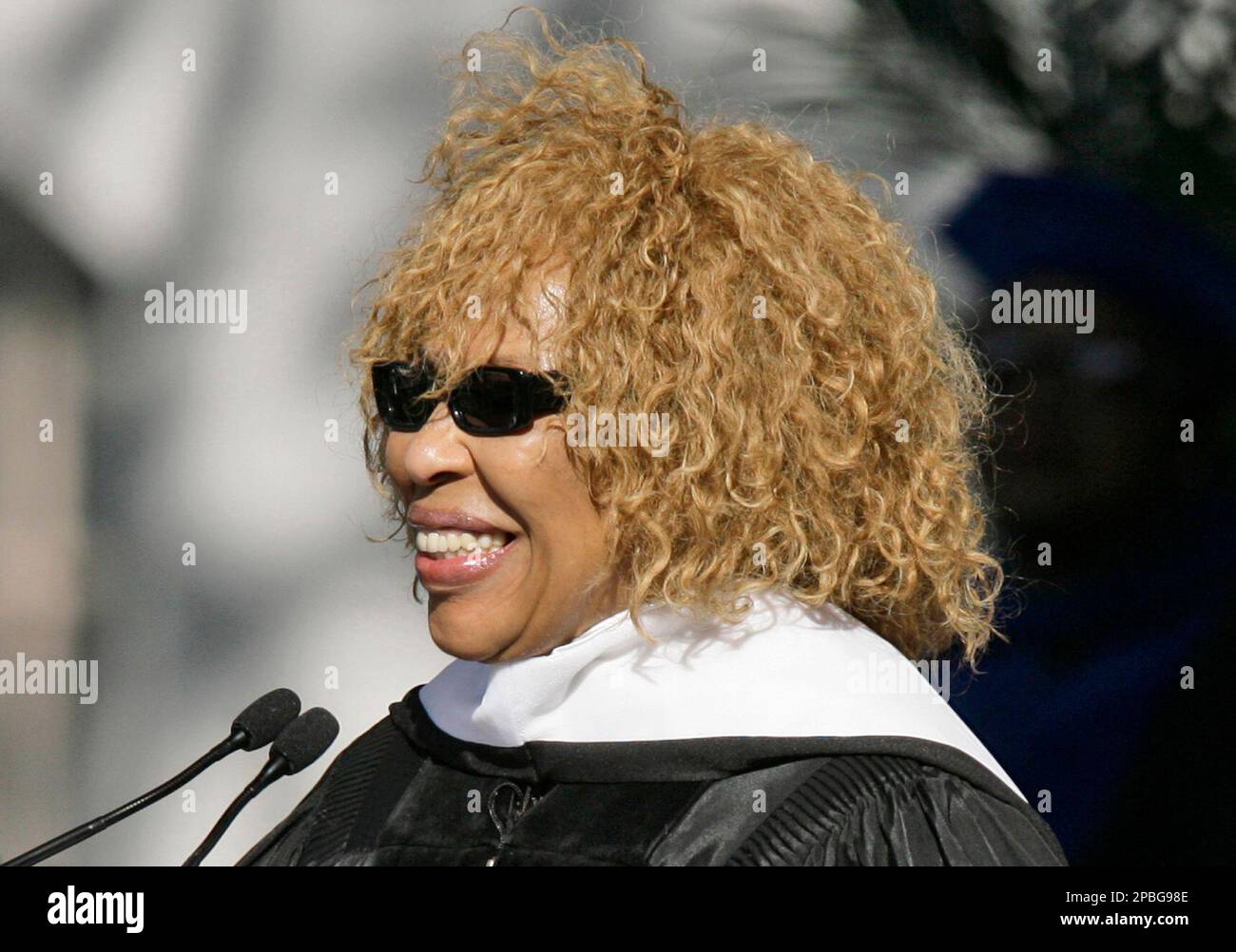 ** ALTERNATE CROP ** Grammy award winning performer Roberta Flack ...