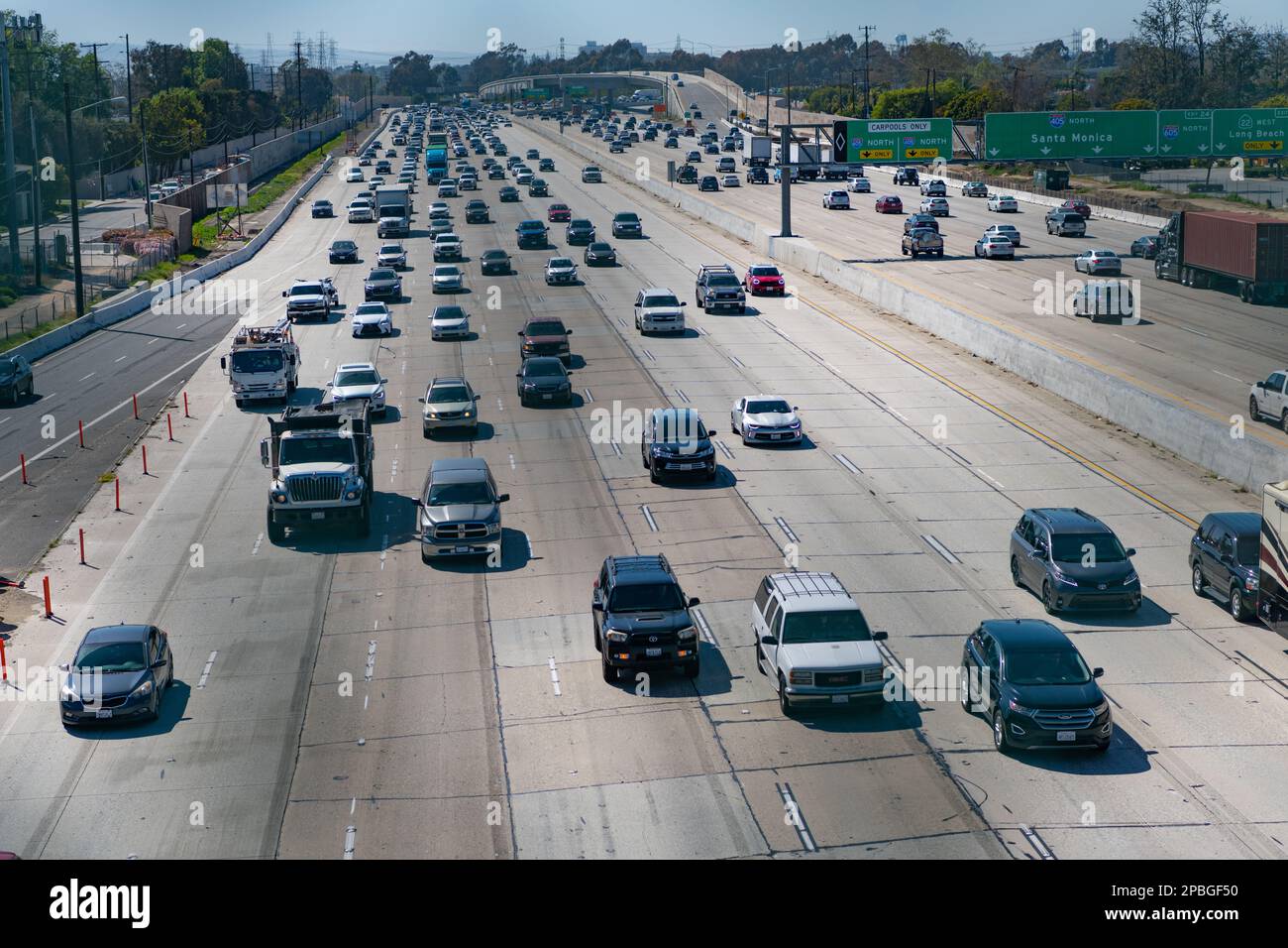 Los angeles car traffic 2021 hi-res stock photography and images - Alamy