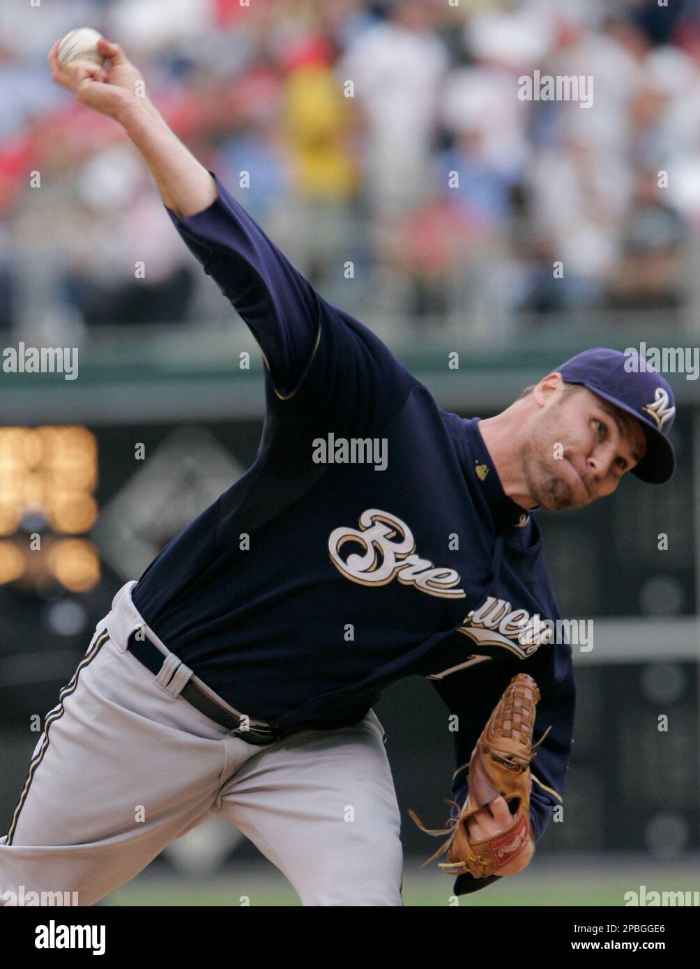 Milwaukee Brewers pitcher Ben Sheets throws against the Philadelphia ...