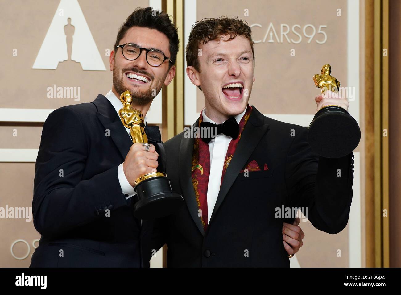 Tom Berkeley, left, and Ross White pose with the award for best live ...