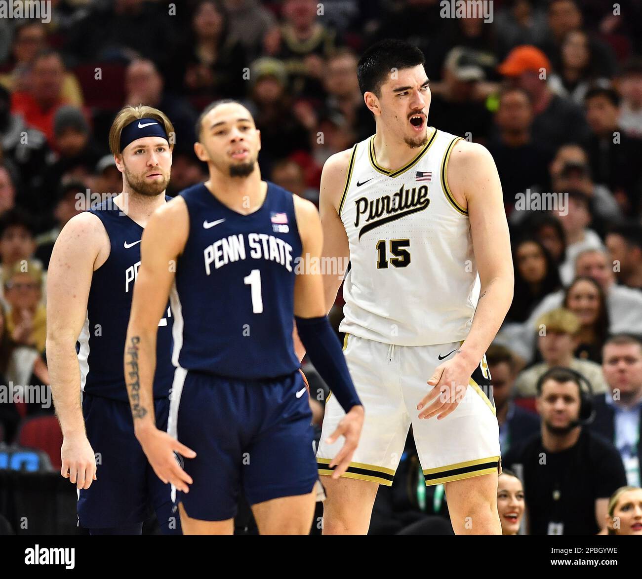 Chicago, Illinois, USA. 12th Mar, 2023. Purdue Boilermakers center Zach ...