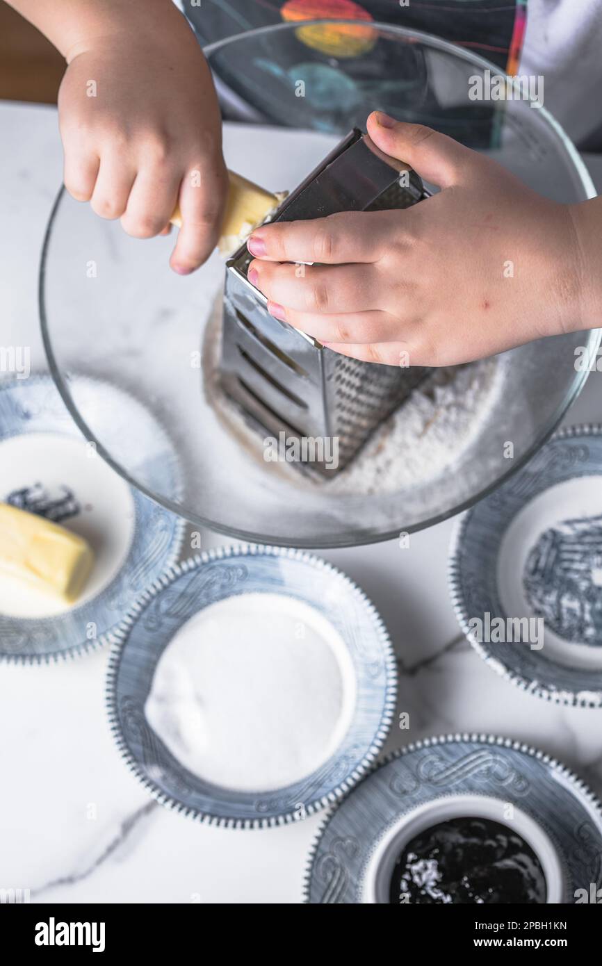 Boy cooking blender hi-res stock photography and images - Alamy