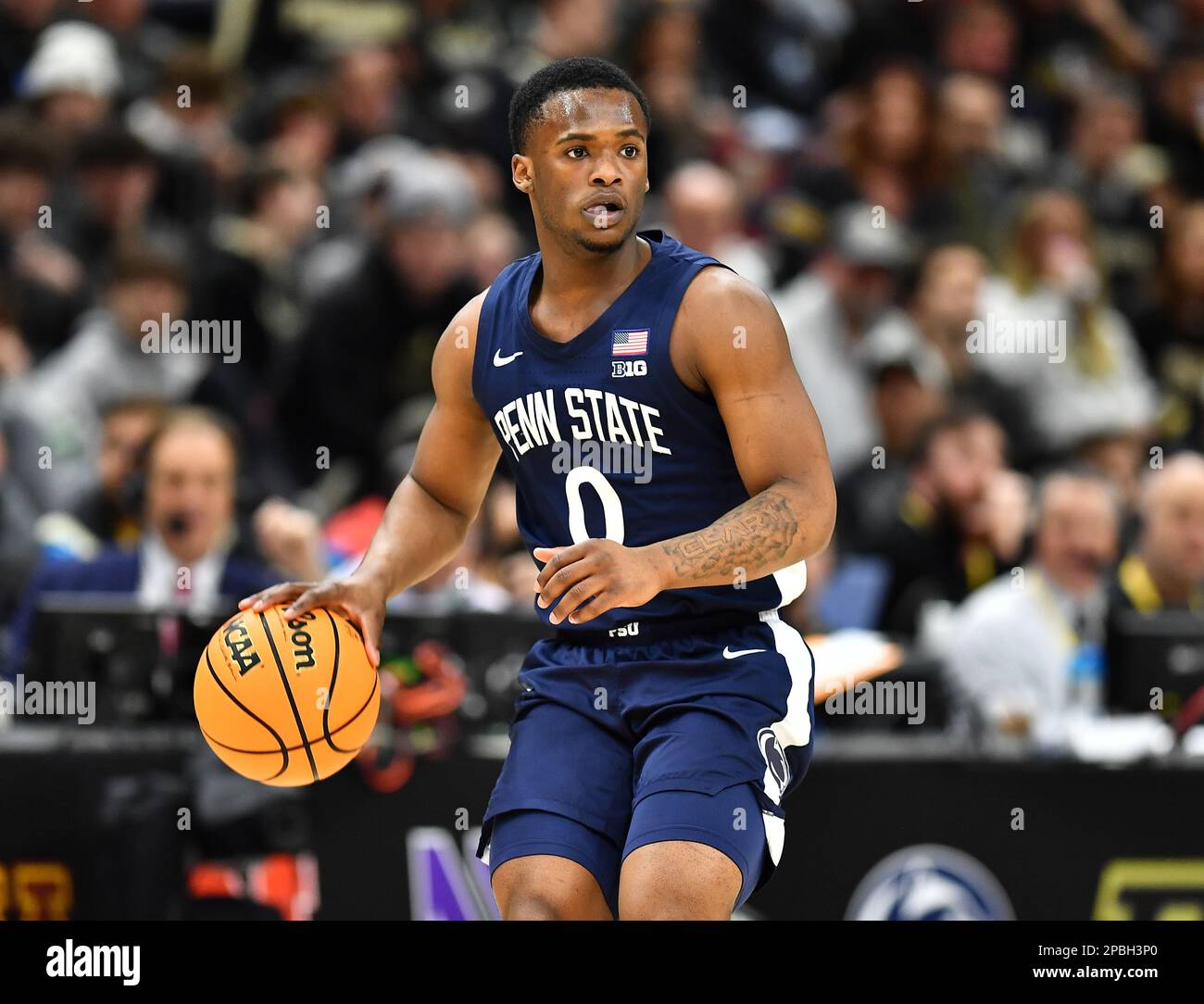 Big ten conference mens basketball hi-res stock photography and images ...