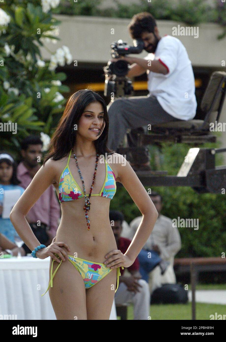Indian Beauty Queens In Swimwear