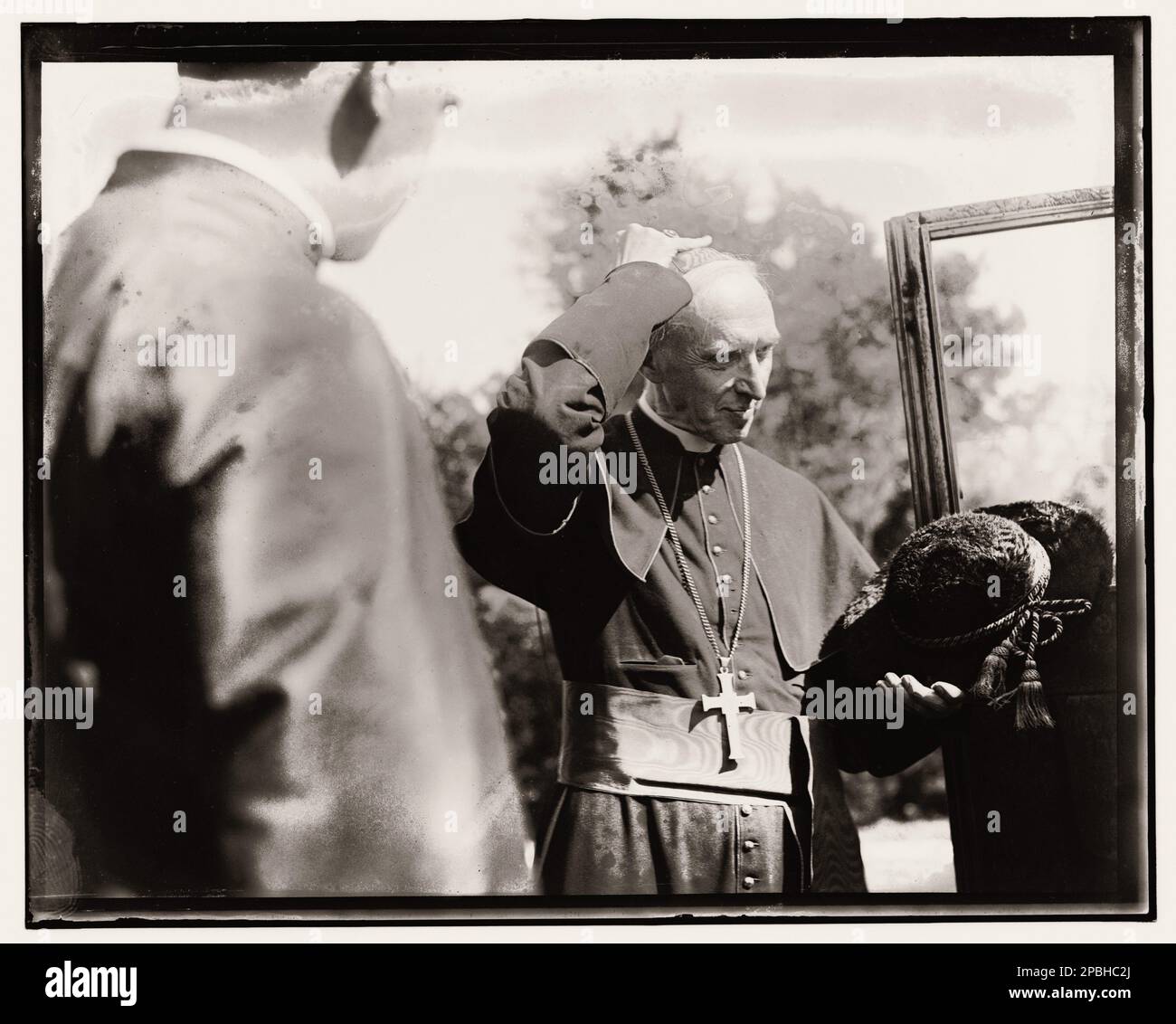 1920 ca , Washington , USA : Cardinal Mercier at Catholic University ...