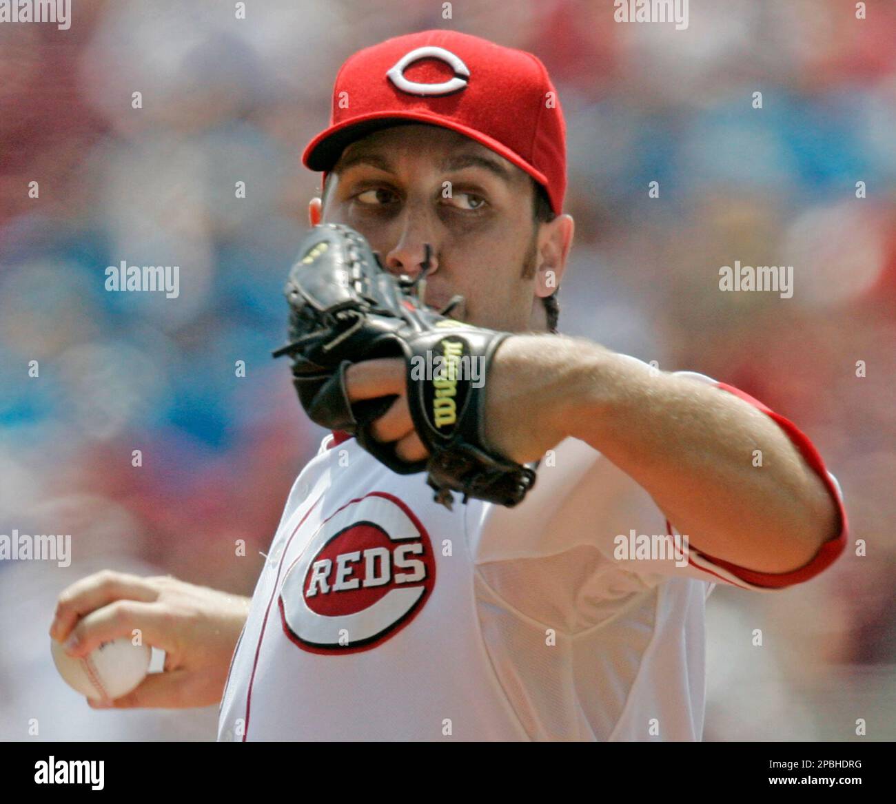 Cincinnati Reds pitcher Aaron Harang pitches against the Houston Astros ...