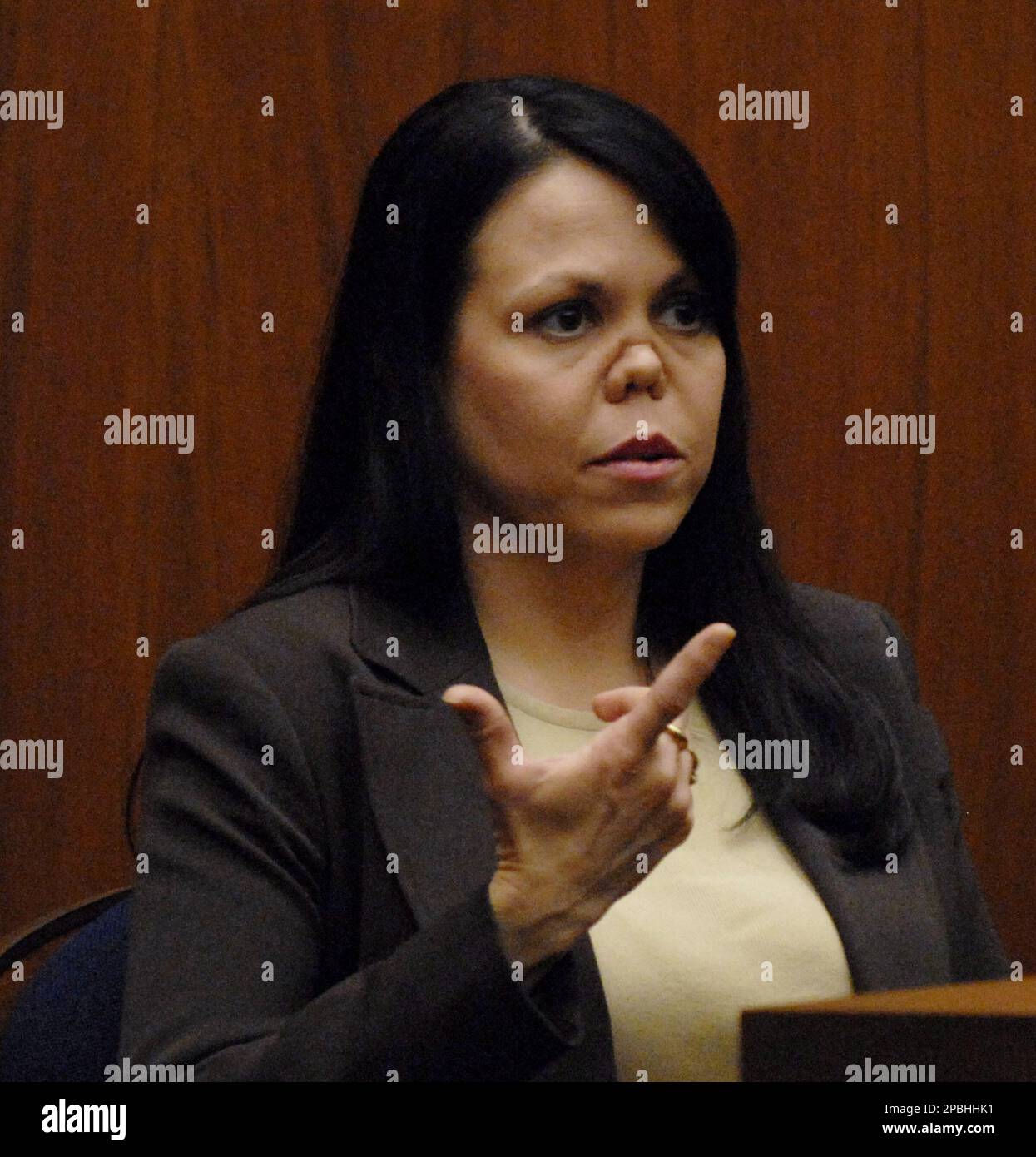 Prosecution witness Stephanie Jennings testifies during music producer ...