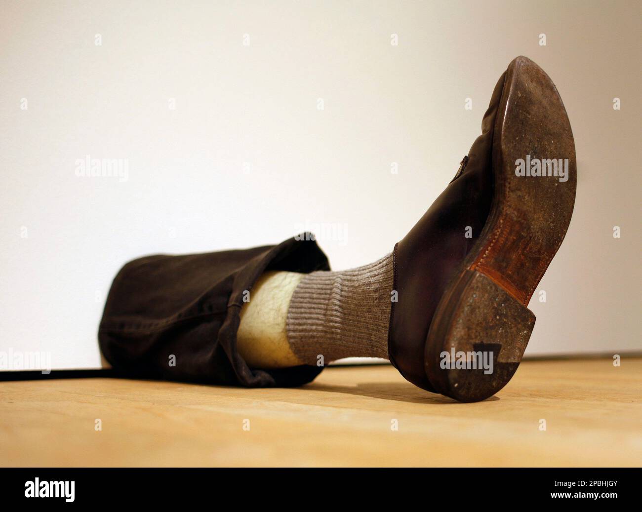 The artwork 'Untitled Leg', 1989-1995, of US American artist Robert ...