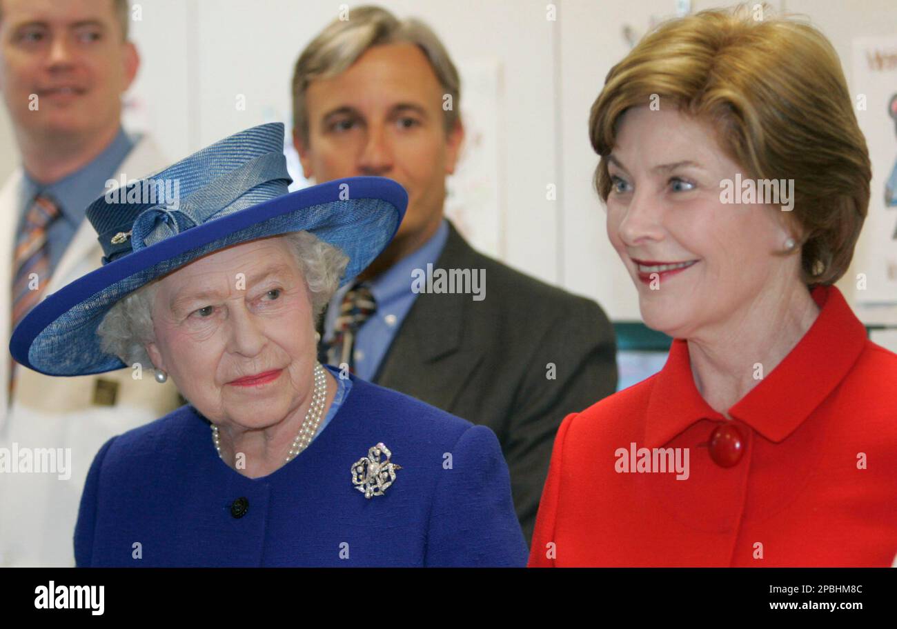 Queen Elizabeth II, left, and first lady Laura Bush, right, visit the ...