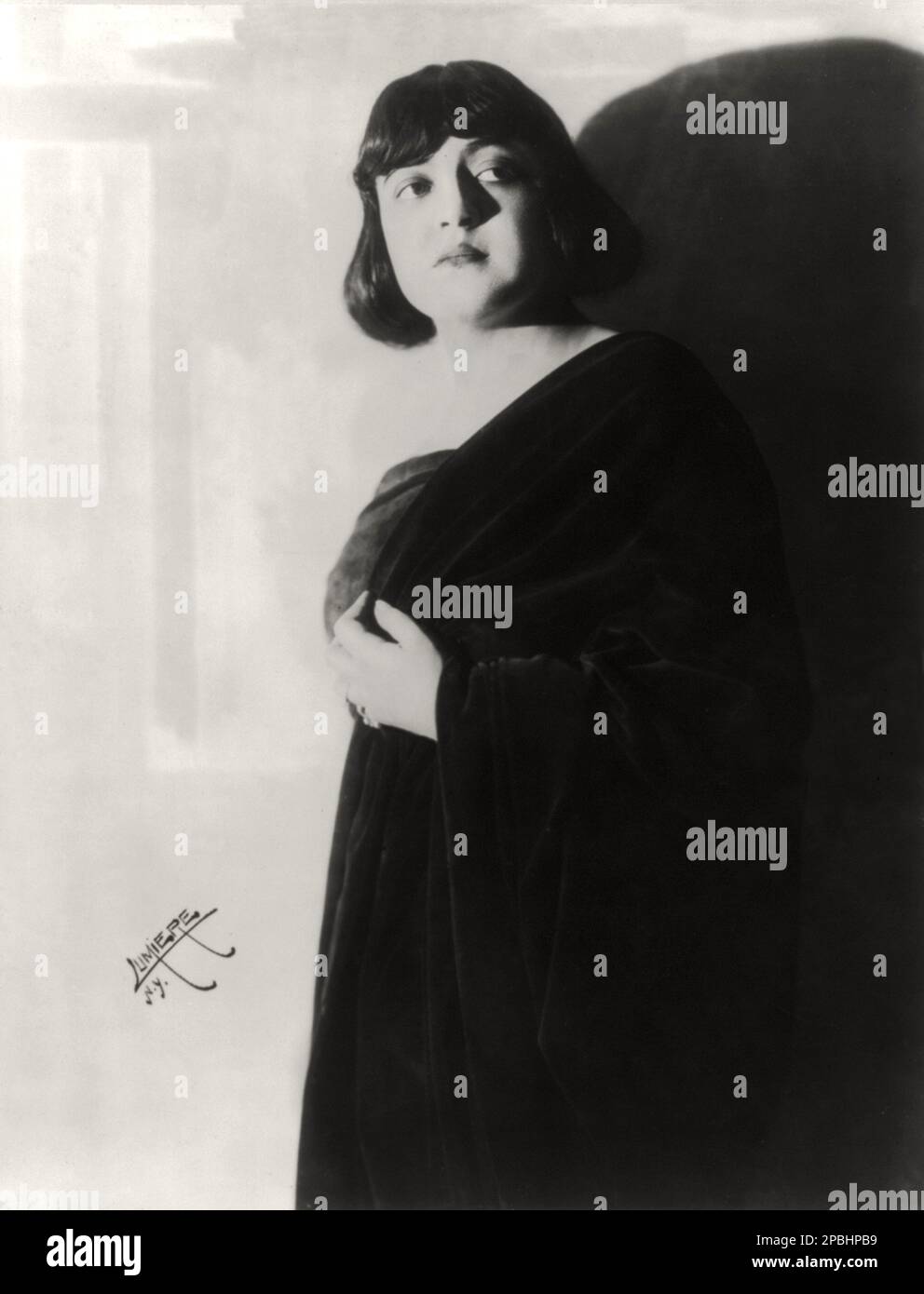 1919 , 20 june , New York , USA : The celebrated american soprano ...