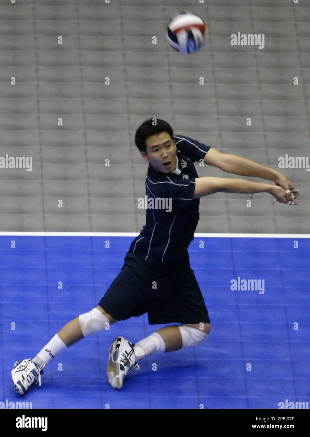 UC Irvine's Brent Asuka returns a shot from IPFW during the NCAA men's ...