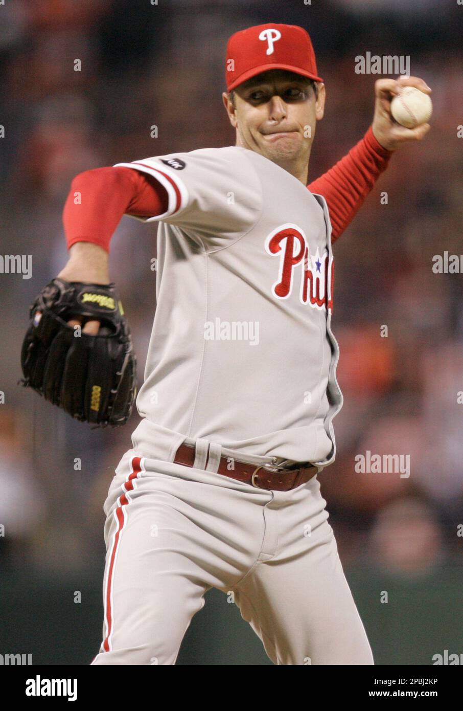Philadelphia Phillies pitcher Jamie Moyer throws to the San Francisco ...