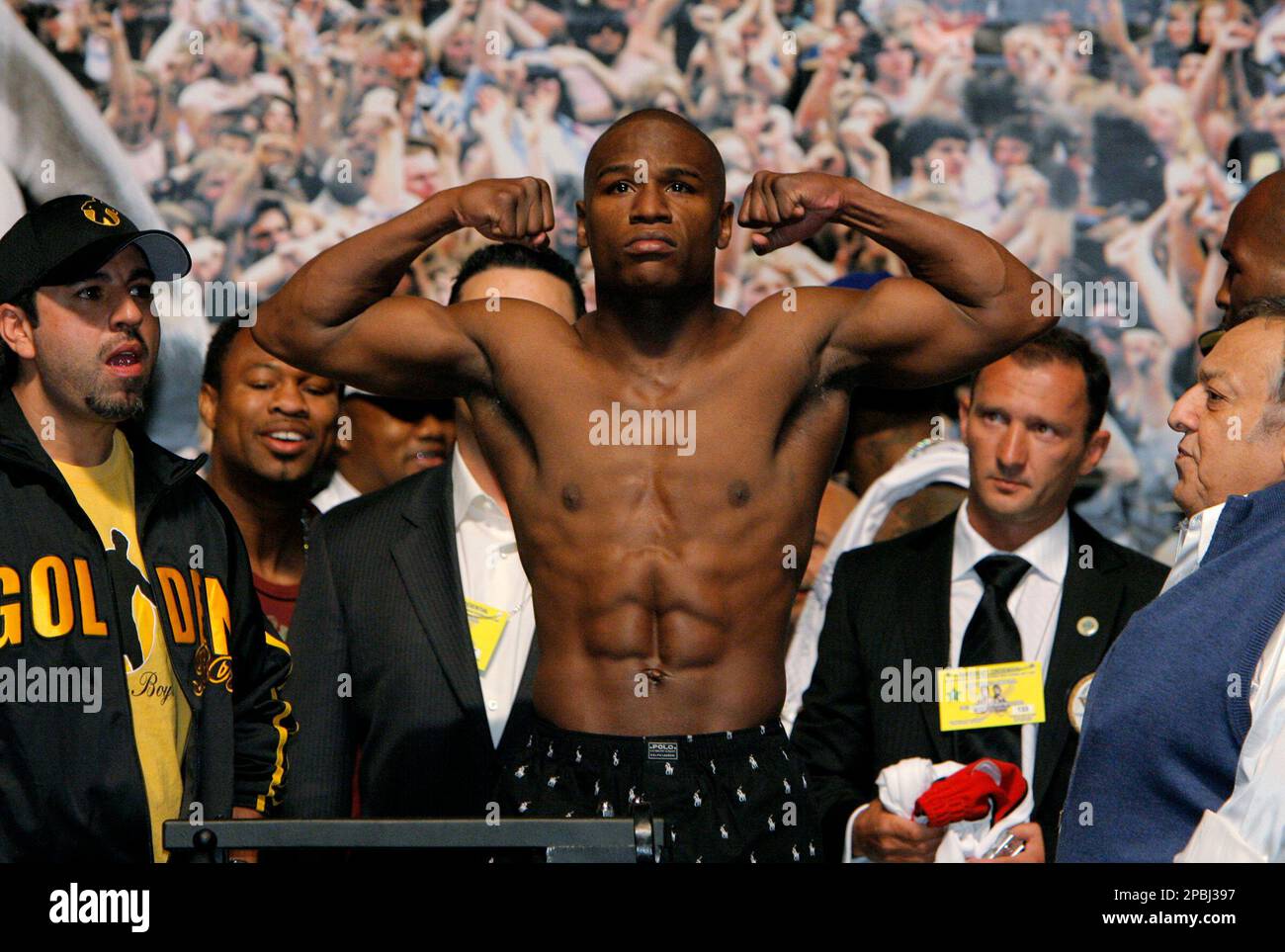 Floyd Mayweather Flexing