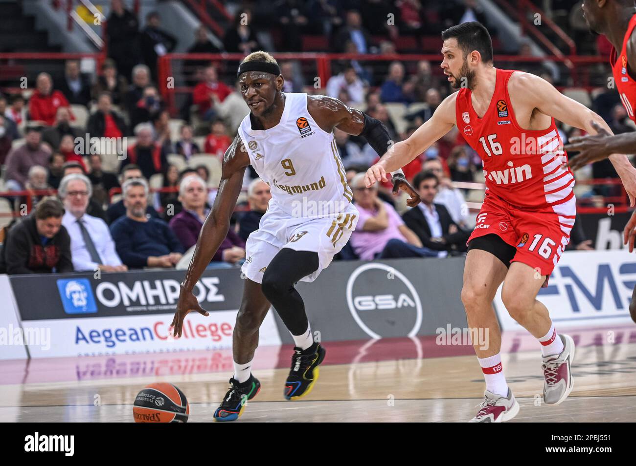 Bonga isaac hi-res stock photography and images - Alamy