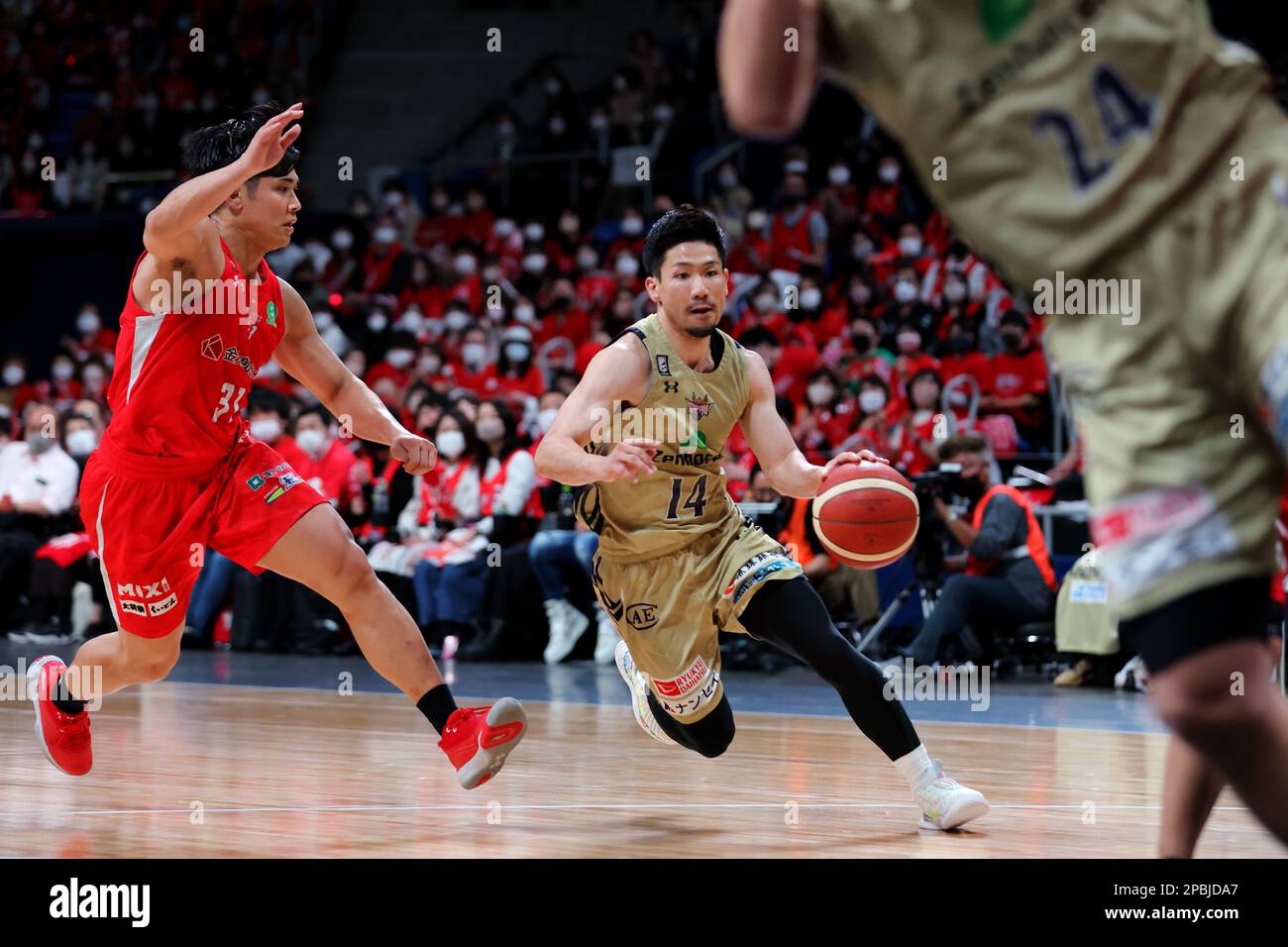 Ariake Coliseum, Tokyo, Japan. 12th Mar, 2023. (L-R) Shuta Hara (Jets), Ryuichi Kishimoto ...