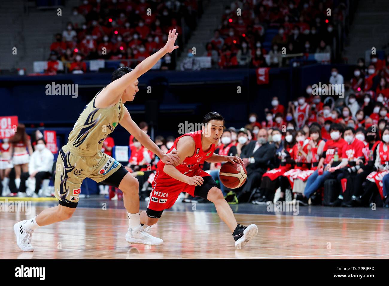 Ariake Coliseum, Tokyo, Japan. 12th Mar, 2023. (L-R) Naoki Tashiro (Golden Kings), Yuki Togashi ...