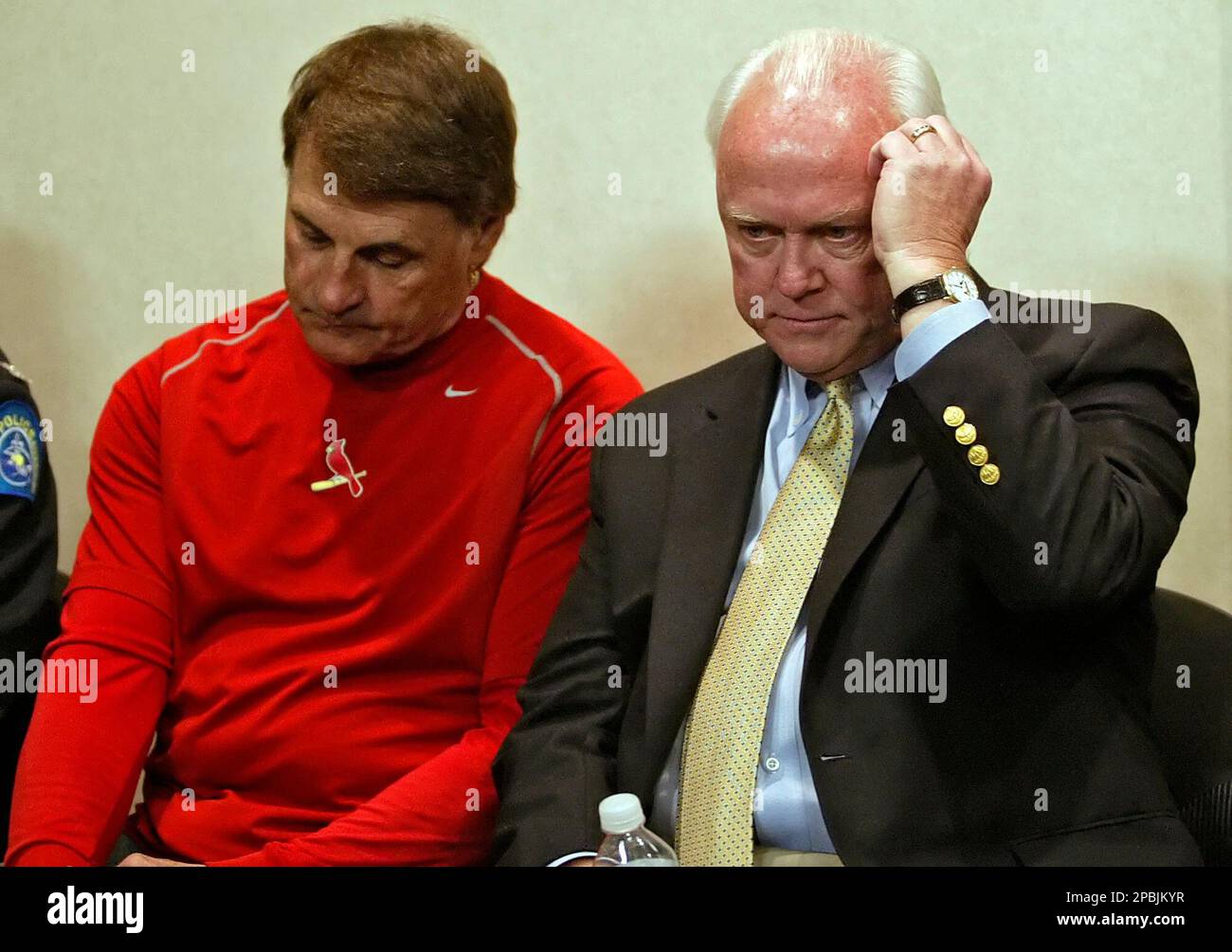 St. Louis Cardinals manager Tony La Russa, left, and general manager ...