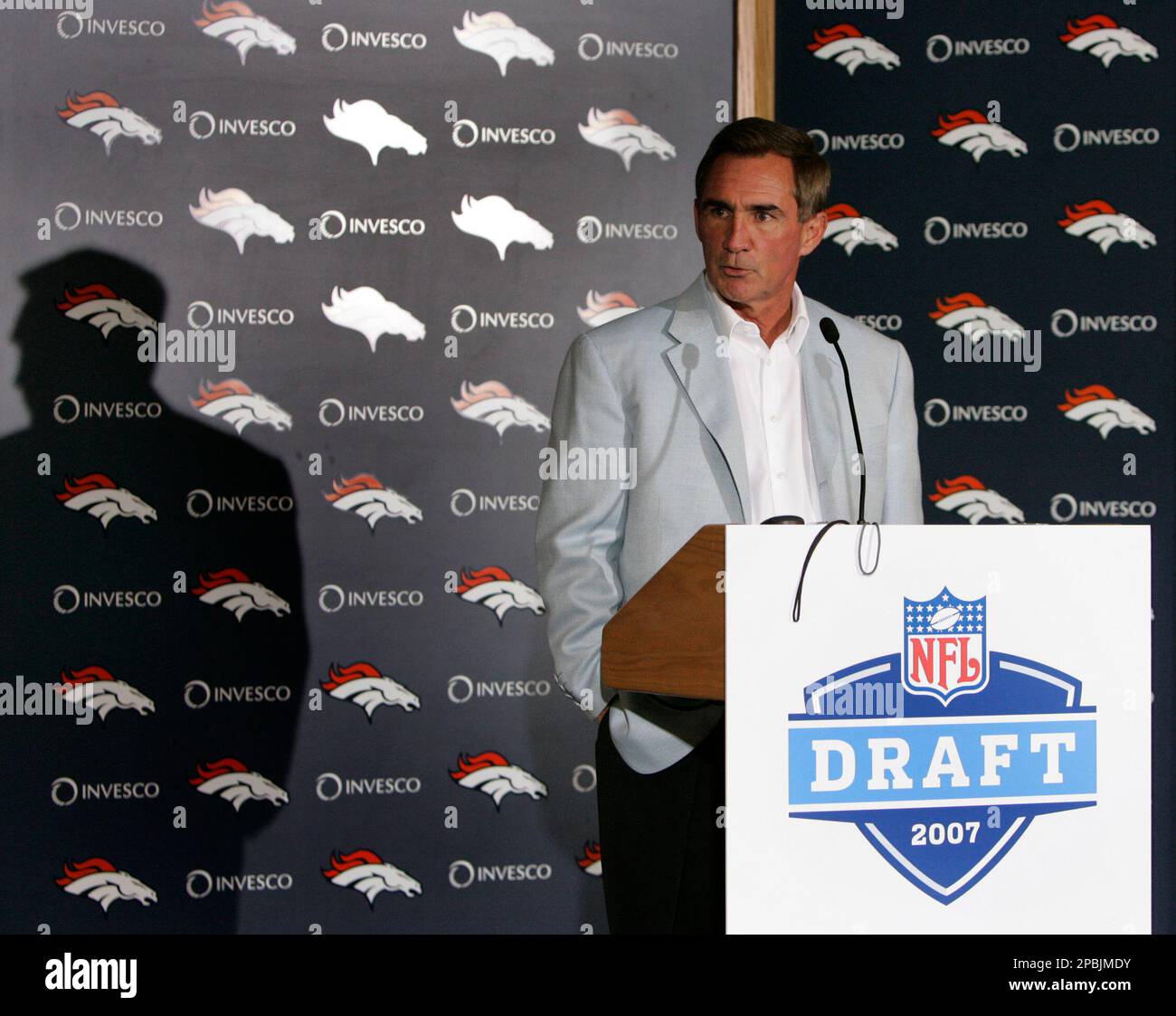 Denver Broncos head coach Mike Shanahan talks about the team's picks in ...