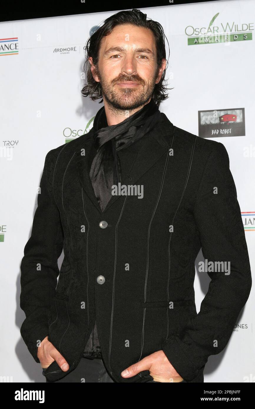 LOS ANGELES - MAR 9: Eoin Macken at the 17th Annual Oscar Wilde Awards ...